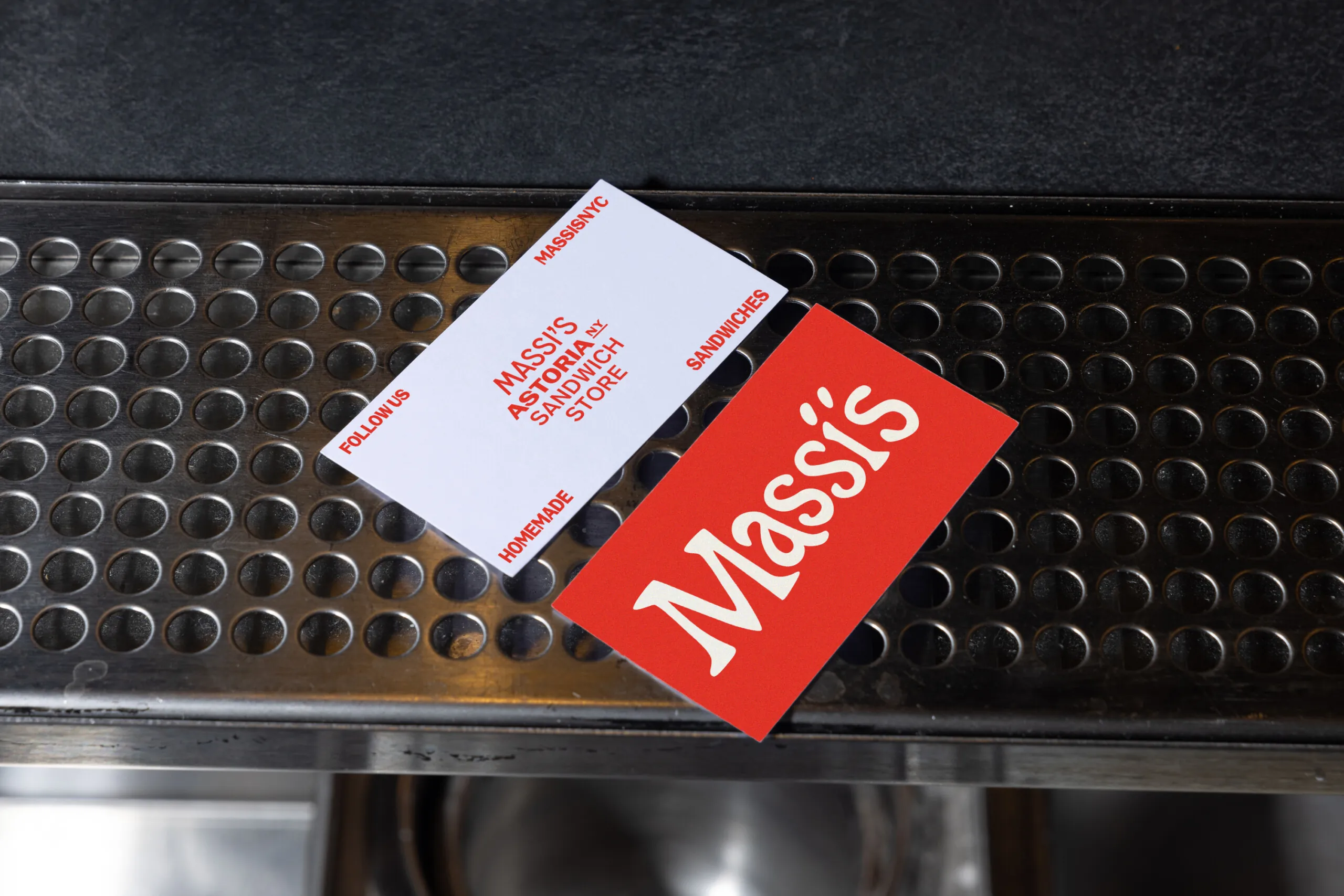 Massis Italian Sandwich Shop Brand Identity | Saint-Urbain